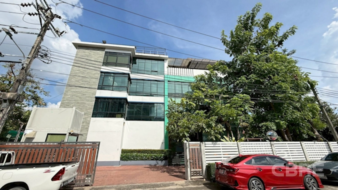 Office Building for Sale on Rama 9 Road
