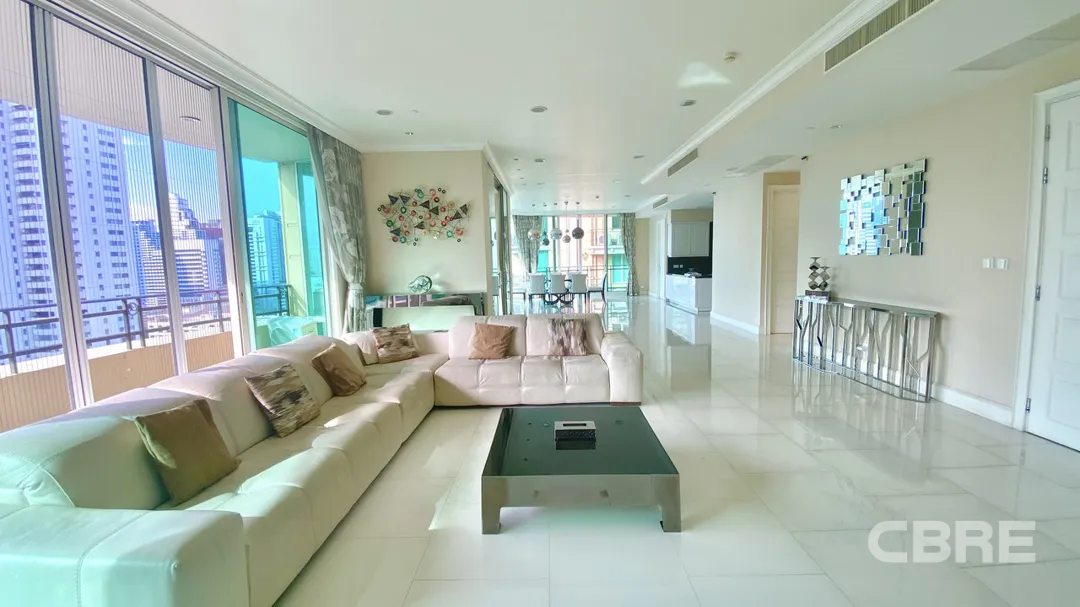Royce Private Residences Condo for Rent Sukhumvit