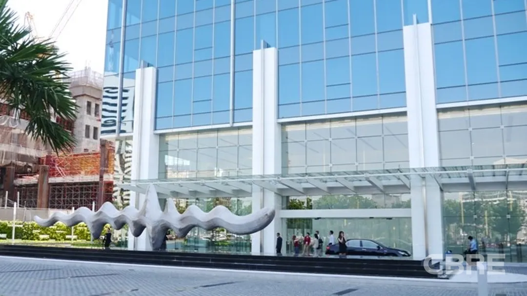 AIA Capital Center Office for Rent Ratchadapisek Bangkok