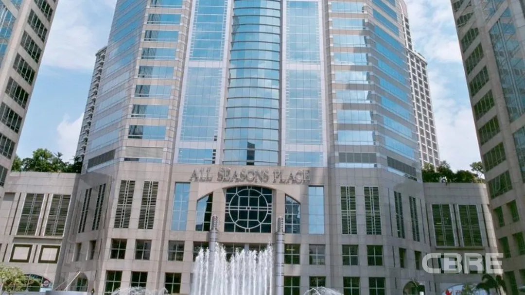 CRC Tower All Seasons Ploenchit Office for Rent Bangkok
