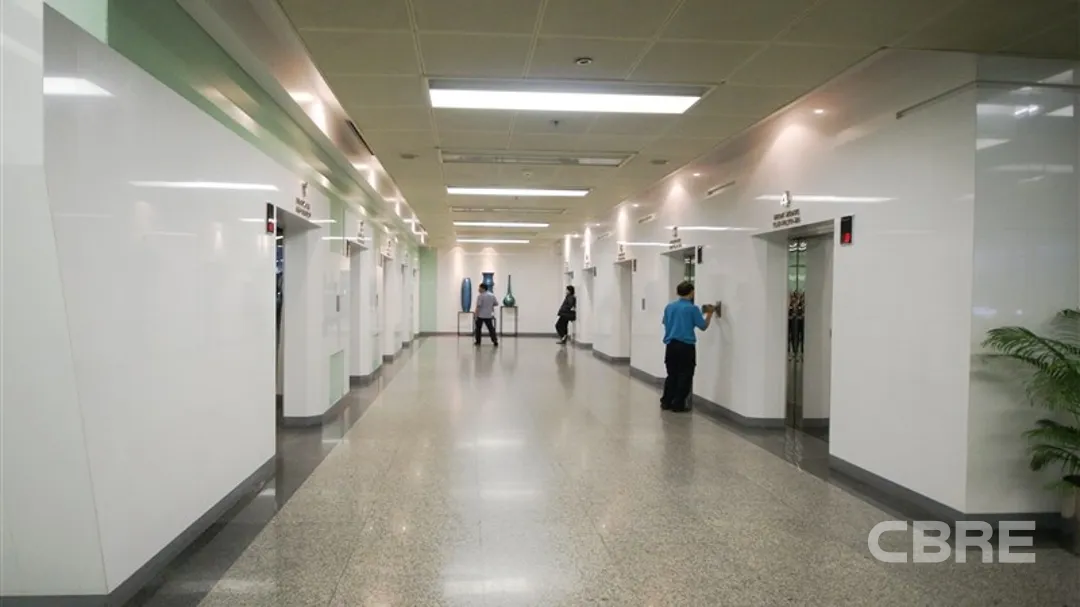 Bangkok office space for rent, Silom Road - Silom Complex