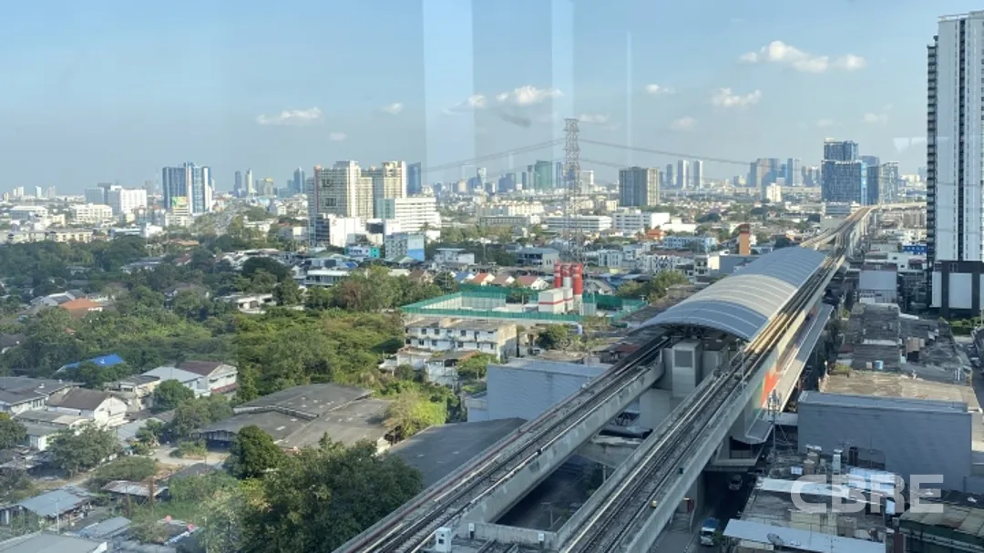 Bangkok Life Tower Office Space for Rent Near MRT | CBRE