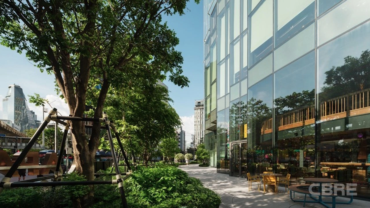 APAC Tower Office Space for Rent Near Ekkamai BTS Bangkok