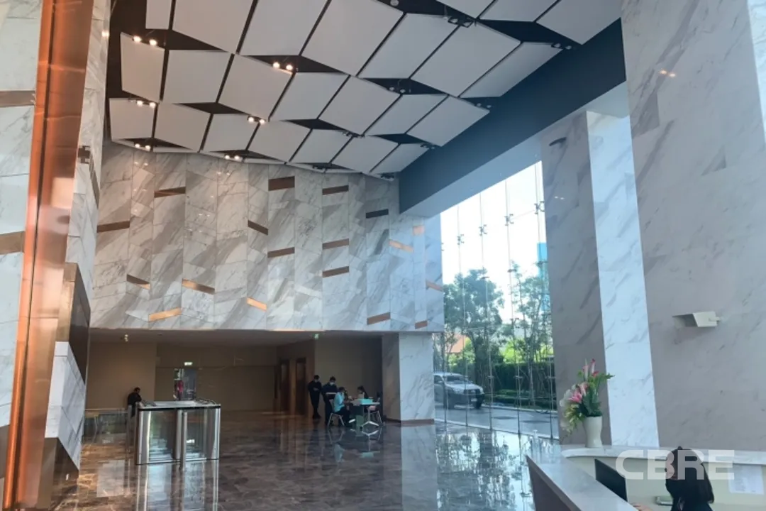 TRR Tower Bangkok Office for Rent Naradhiwas Rajanagarindra